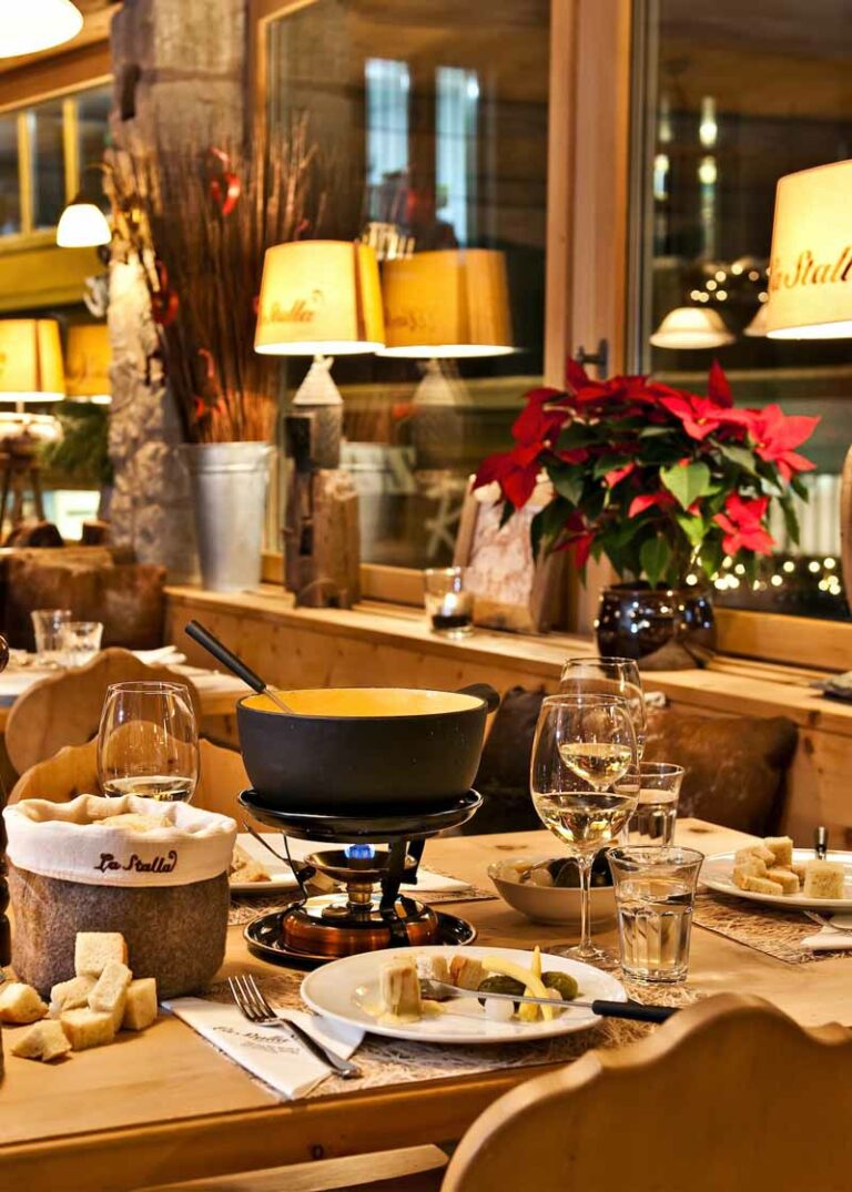 Restaurant La Stalla – Hotel Arte | In the center of St. Moritz